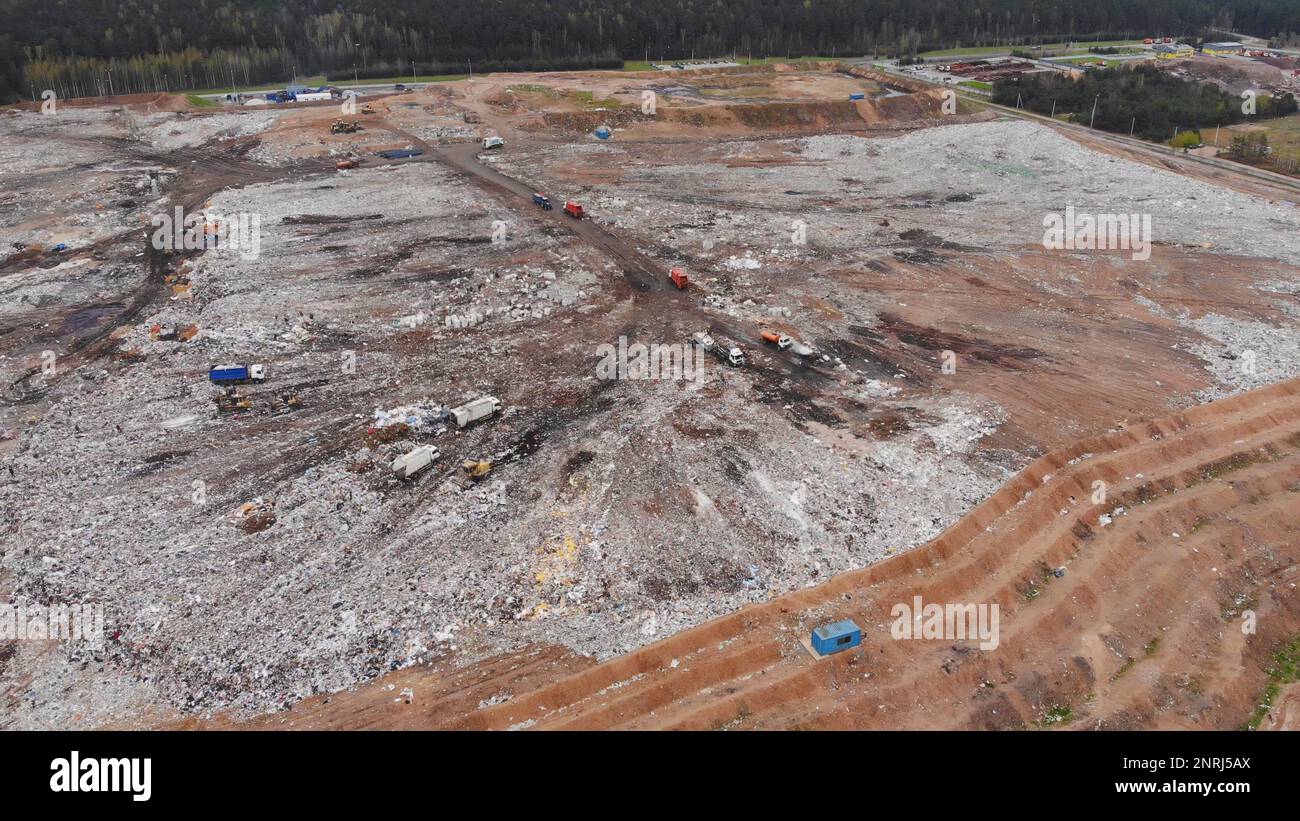 Top landfill 4k aerial drone hi-res stock photography and images - Alamy