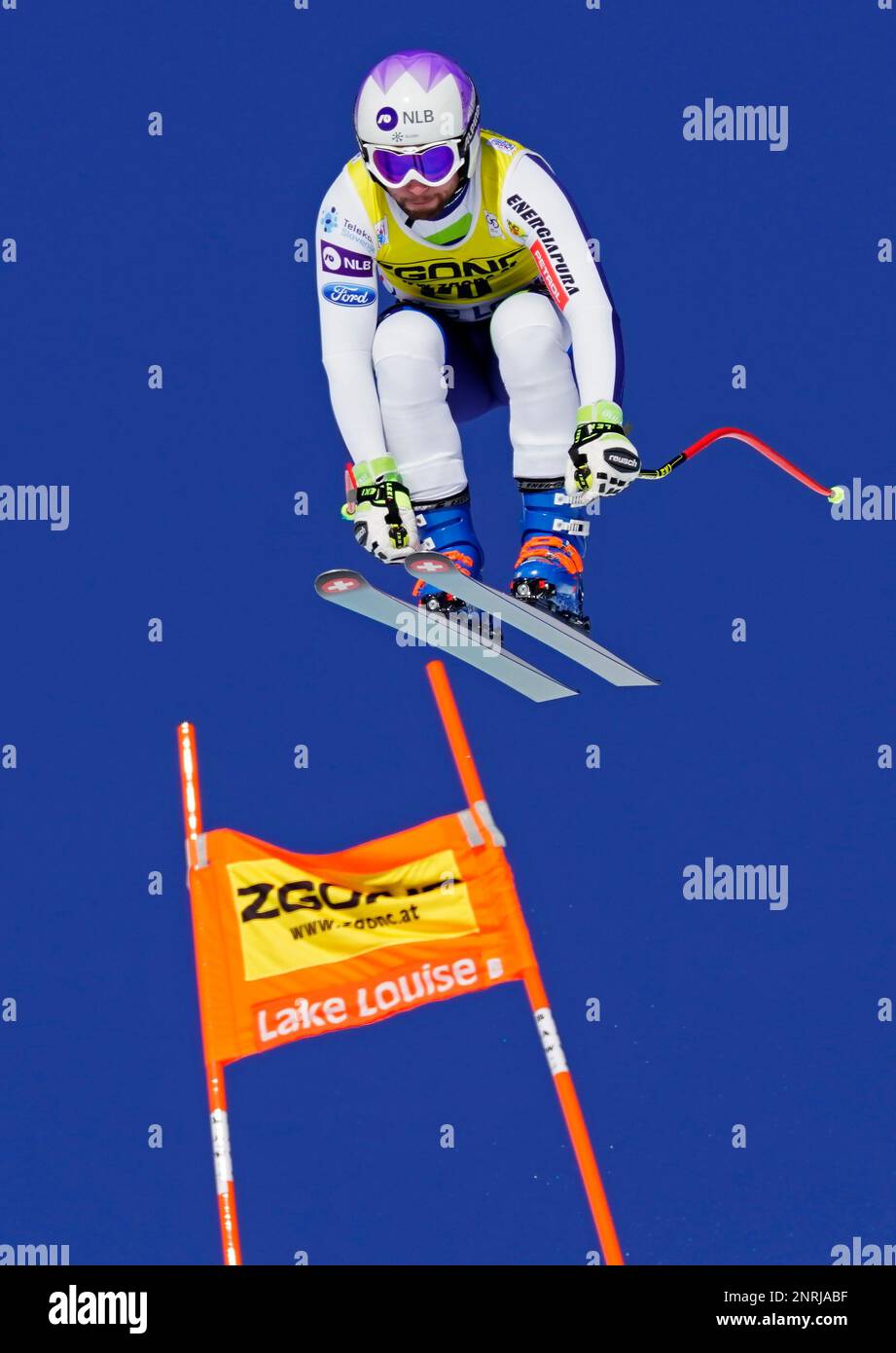 Martin Cater of Slovenia skis down the course during the men's World ...
