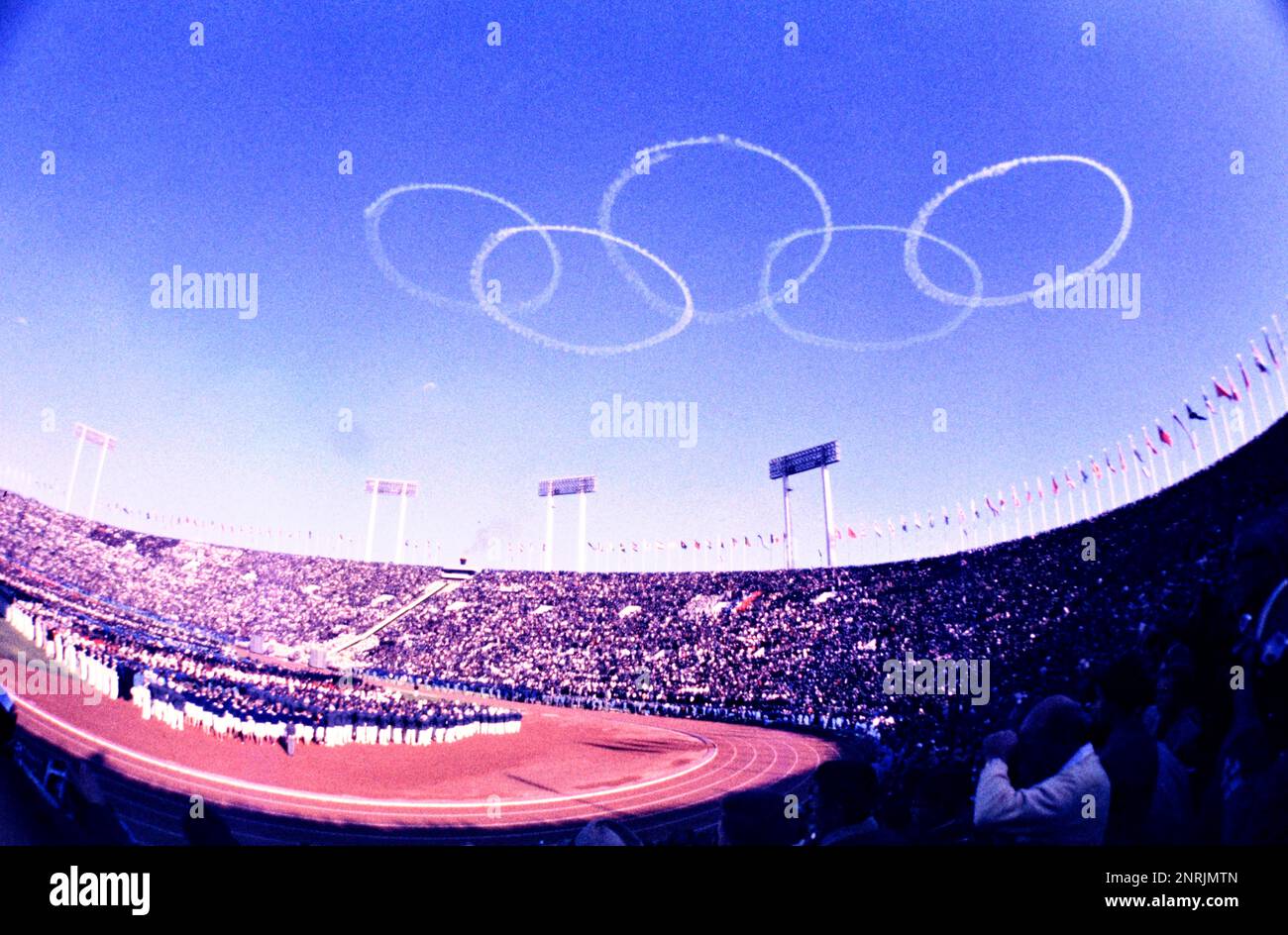 Olympic mark is drawn by Japan Self –defense force's aerobatic ...