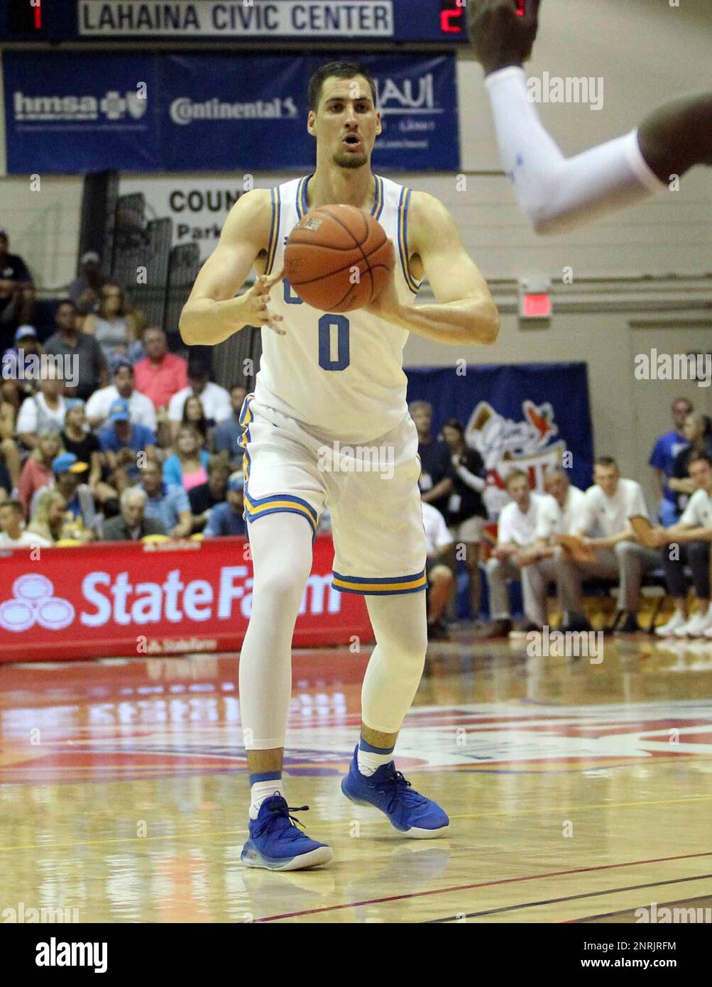 November 23, 2019 - UCLA Bruins forward Alex Olesinski #0 passesthe ...