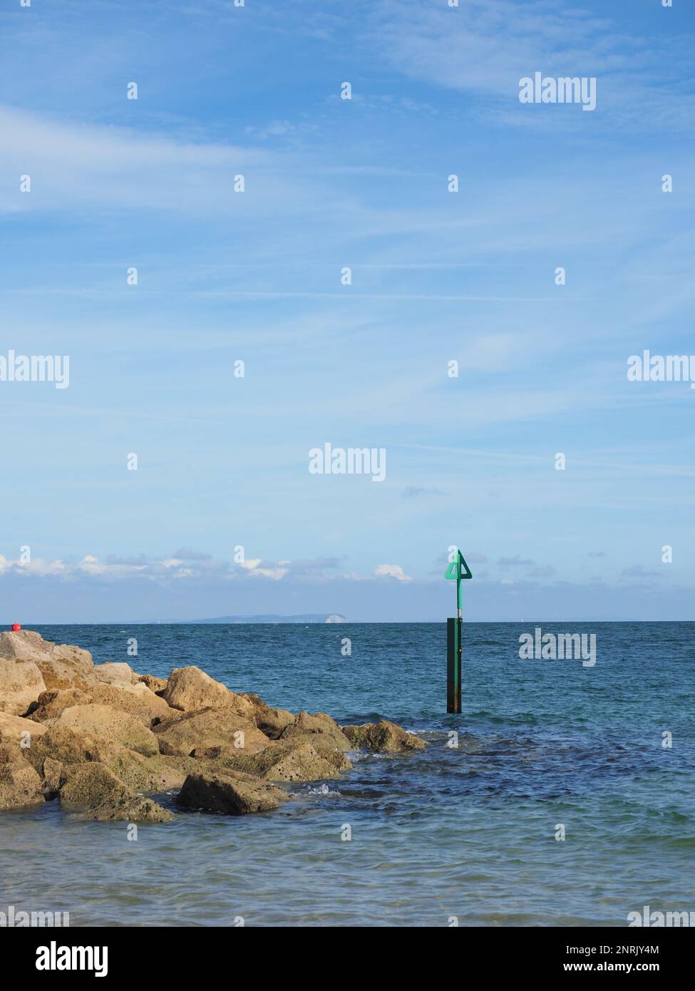 Poole dorset beach sunny portrait hi-res stock photography and images ...