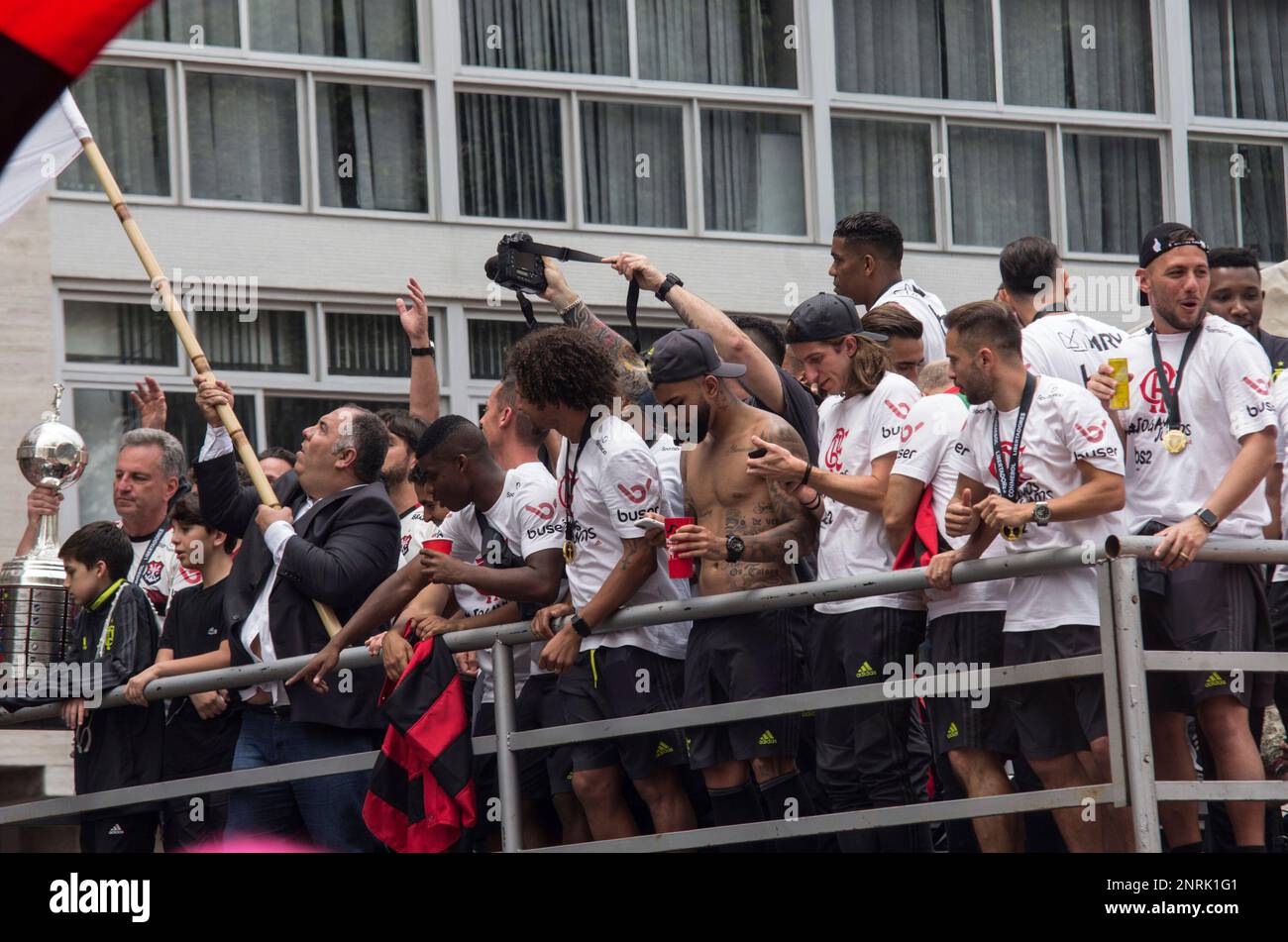 RJ - Rio de Janeiro - 11/24/2019 - Flamengo Parade - Players with ...