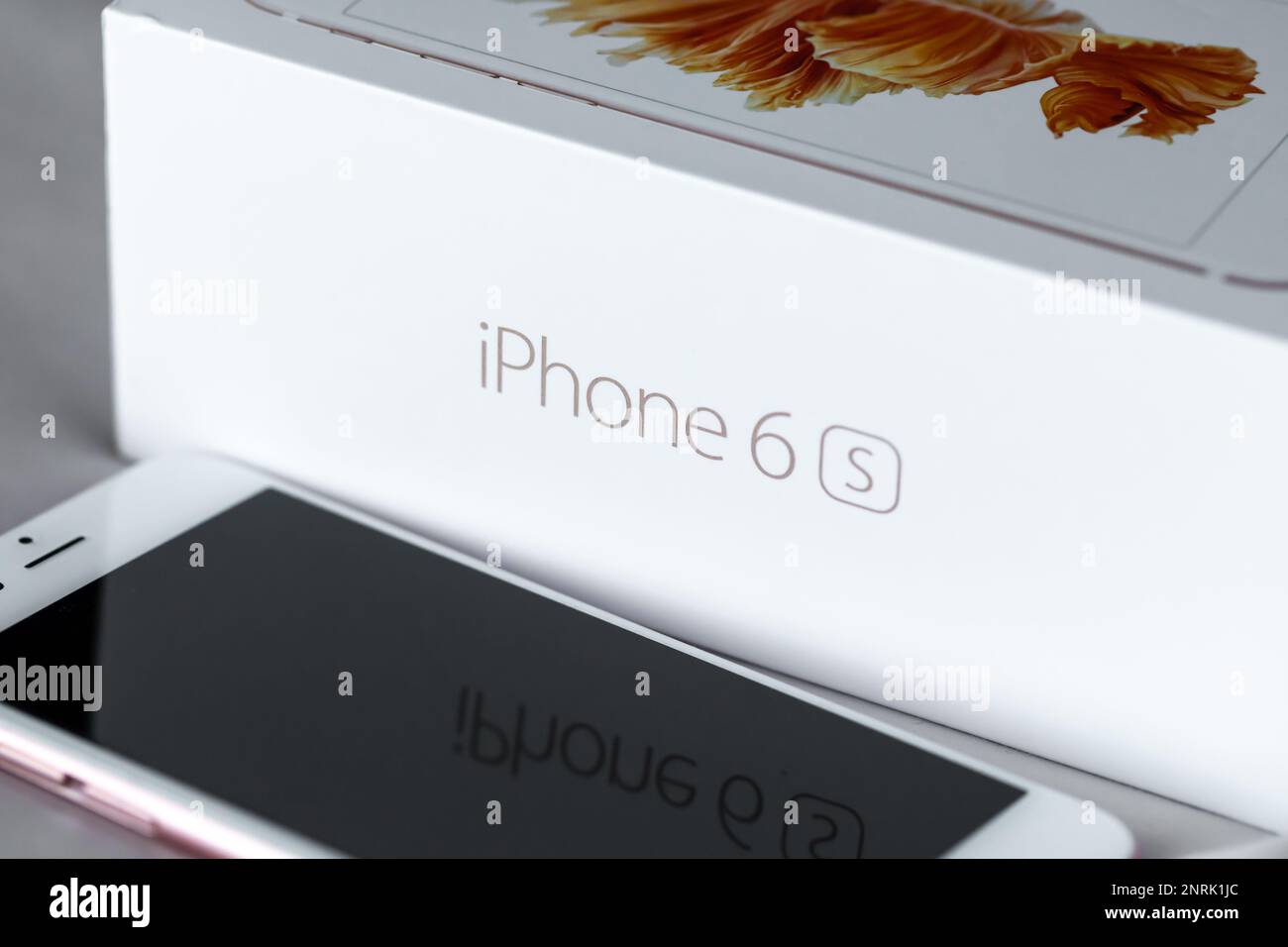 iPhone 6s smartphone box Stock Photo - Alamy