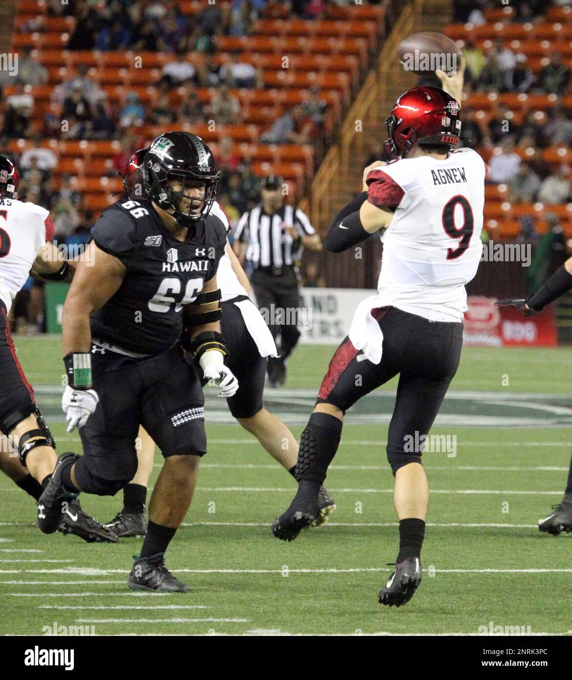 November 23, 2019 - San Diego State Aztecs quarterback Ryan Agnew #9 ...