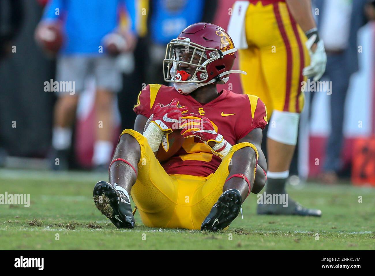 USC Trojans cornerback Greg Johnson (9) just misses a interceptions ...