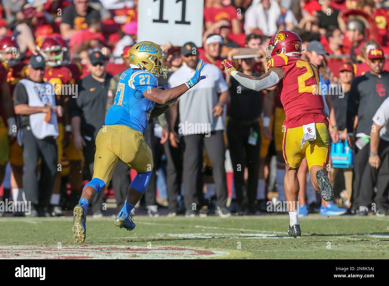 UCLA Bruins running back Joshua Kelley (27) during the UCLA Bruins vs ...