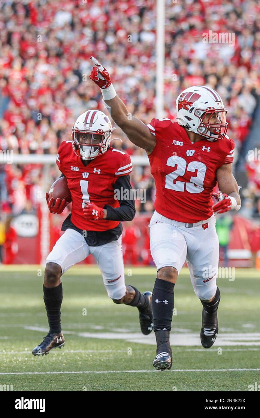 MADISON, WI - NOVEMBER 23: Wisconsin running back Jonathan Taylor (23 ...