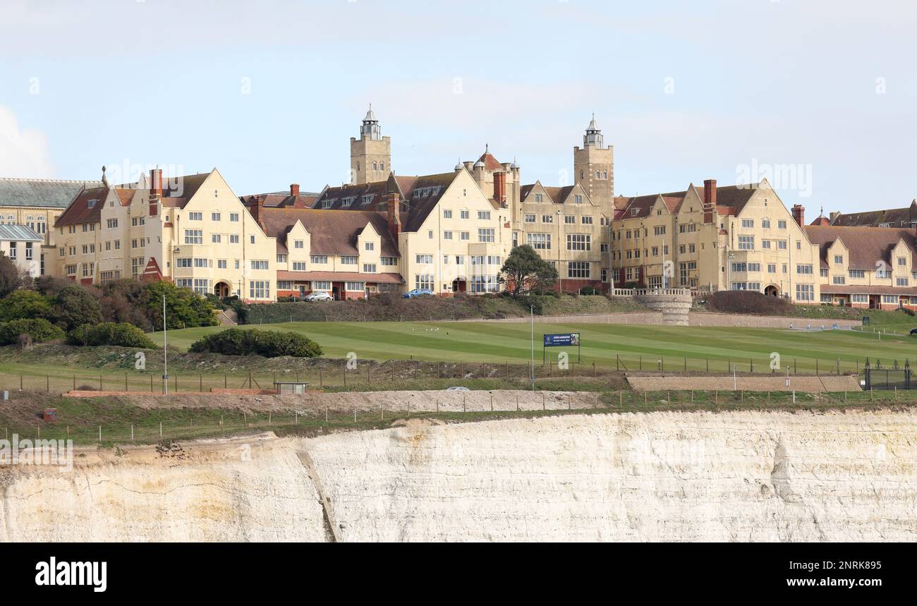 Girls boarding school hi-res stock photography and images - Alamy