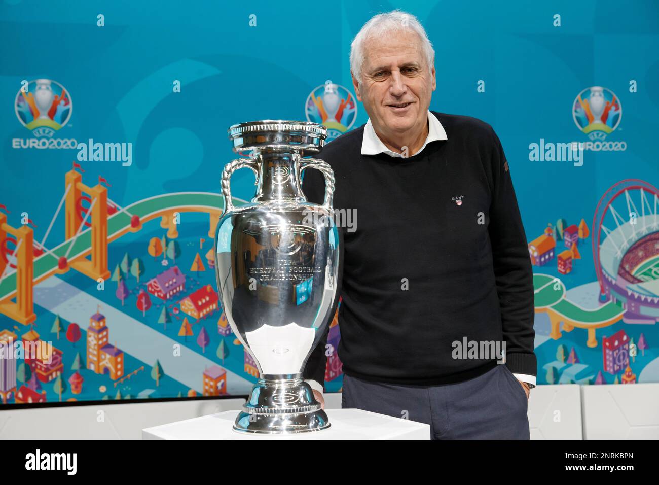 Bernard Challandes, head coach of Kosovo, poses next to the Henri ...