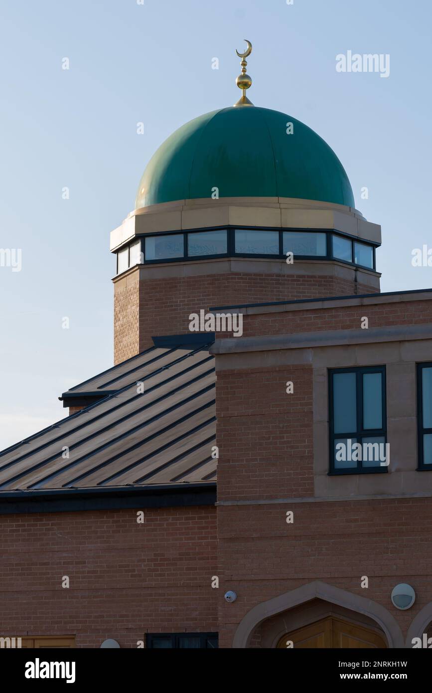 Lincolns Muslim Mosque, call to prayer, direction of Mecca, domes, new ...