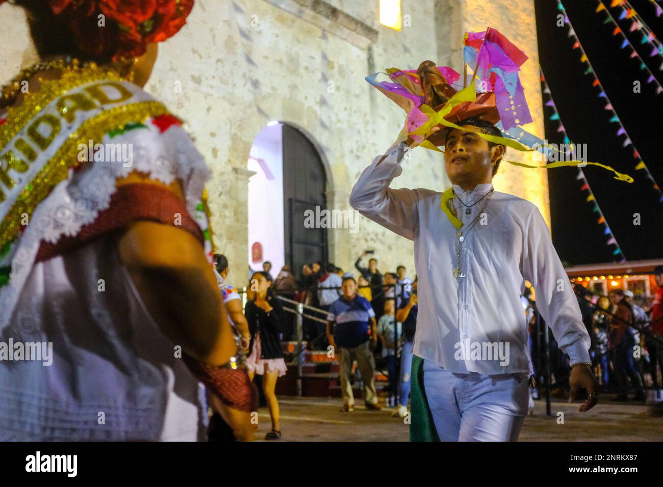 Danza de la cabeza de cochino hi-res stock photography and images - Alamy