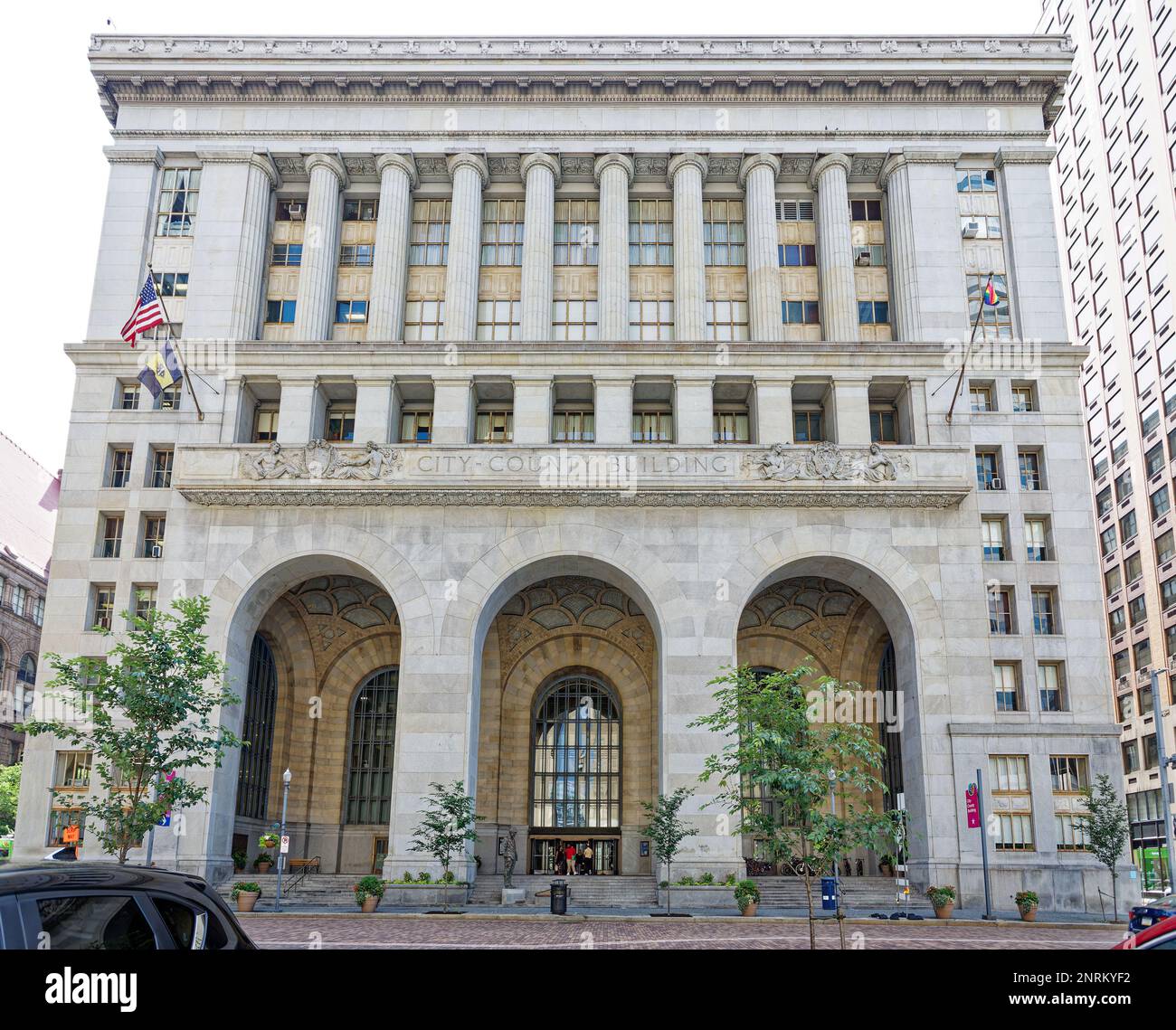 Pittsburgh Downtown: Beaux Arts style seat of government, the landmark ...