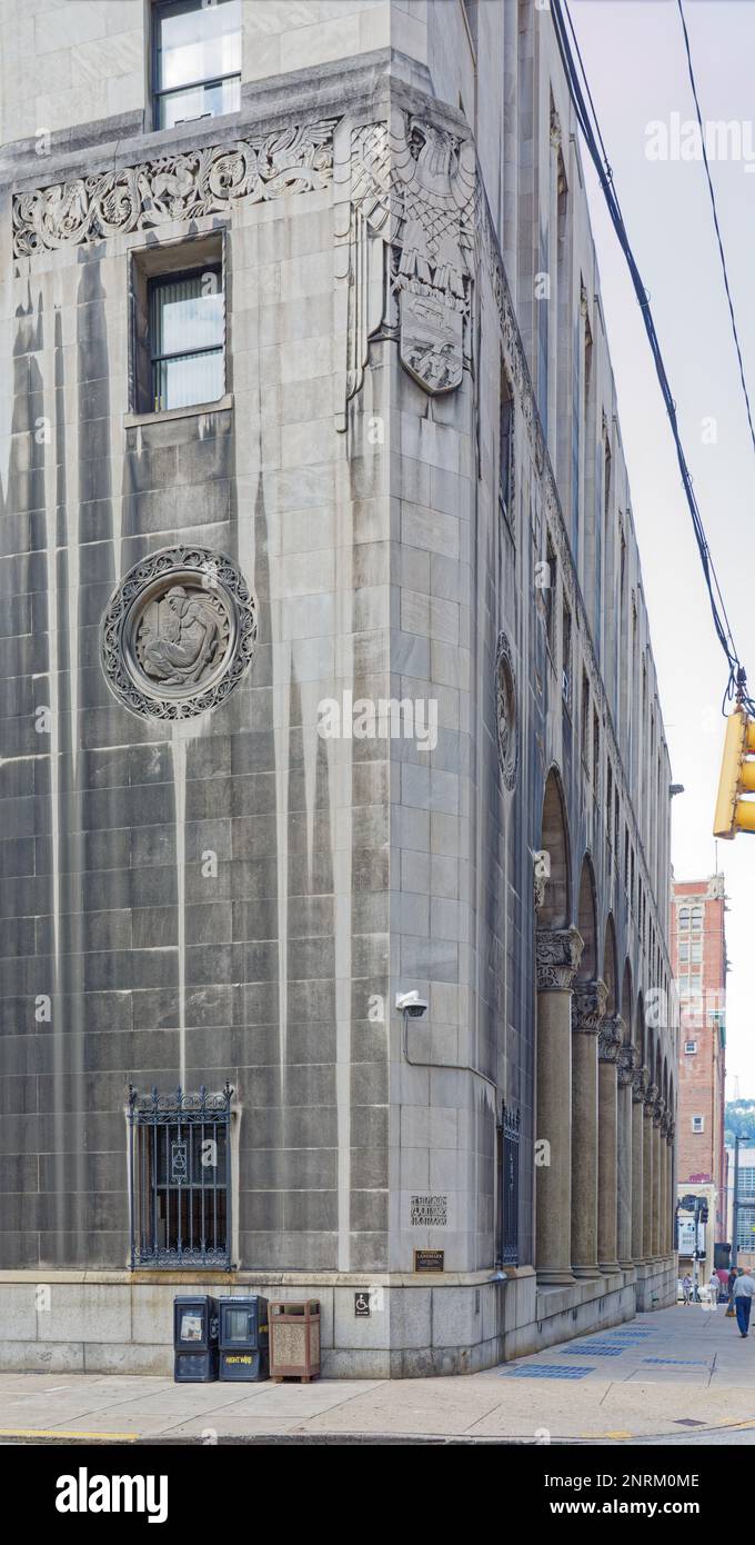 Pittsburgh Downtown: The County Office Building is notable for two ...