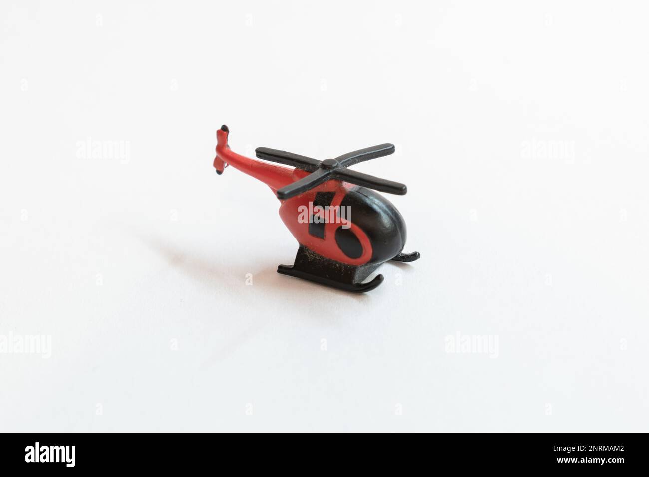 Small red helicopter hi-res stock photography and images - Alamy