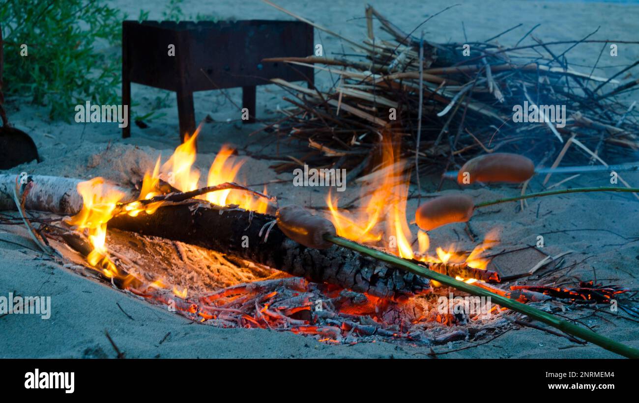 Red bridge cooking hi-res stock photography and images - Alamy