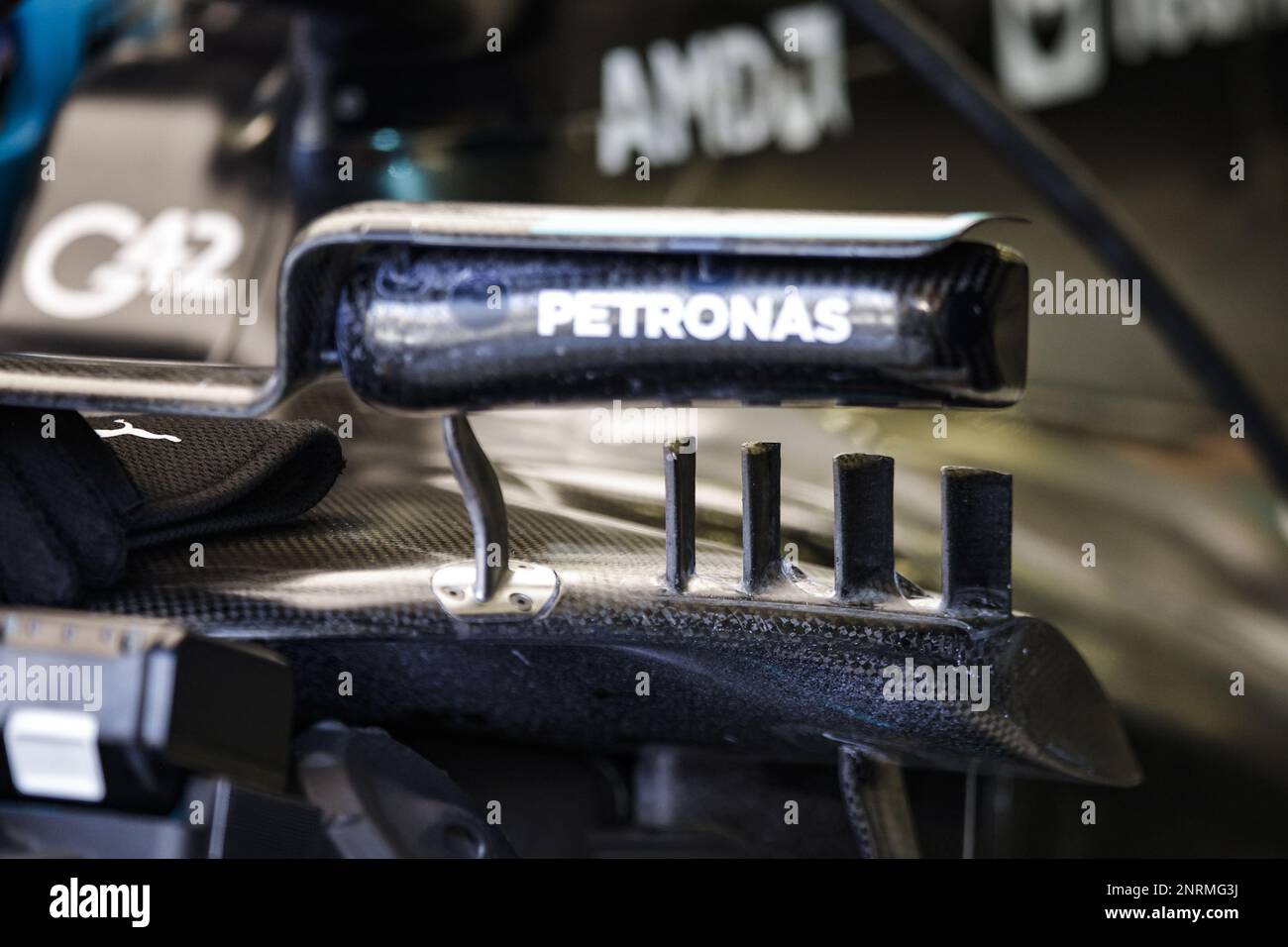 Mercedes AMG F1 Team W14, mechanical detail mirrors aerodynamism during ...