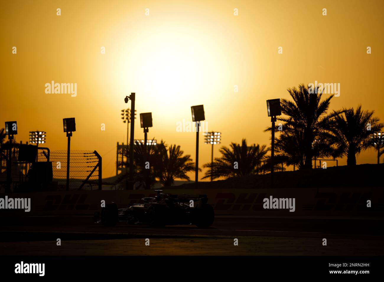 77 BOTTAS Valtteri (fin), Alfa Romeo F1 Team Stake C43, action sunset ...