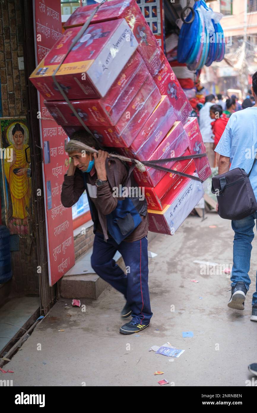 Carryology hi-res stock photography and images - Alamy