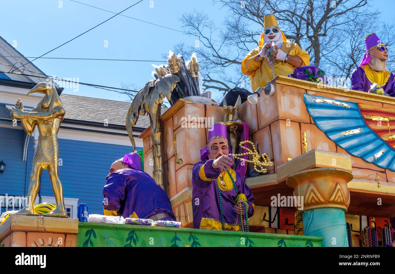 New Orleans La Usa February 19 2023 Masked Float Riders With