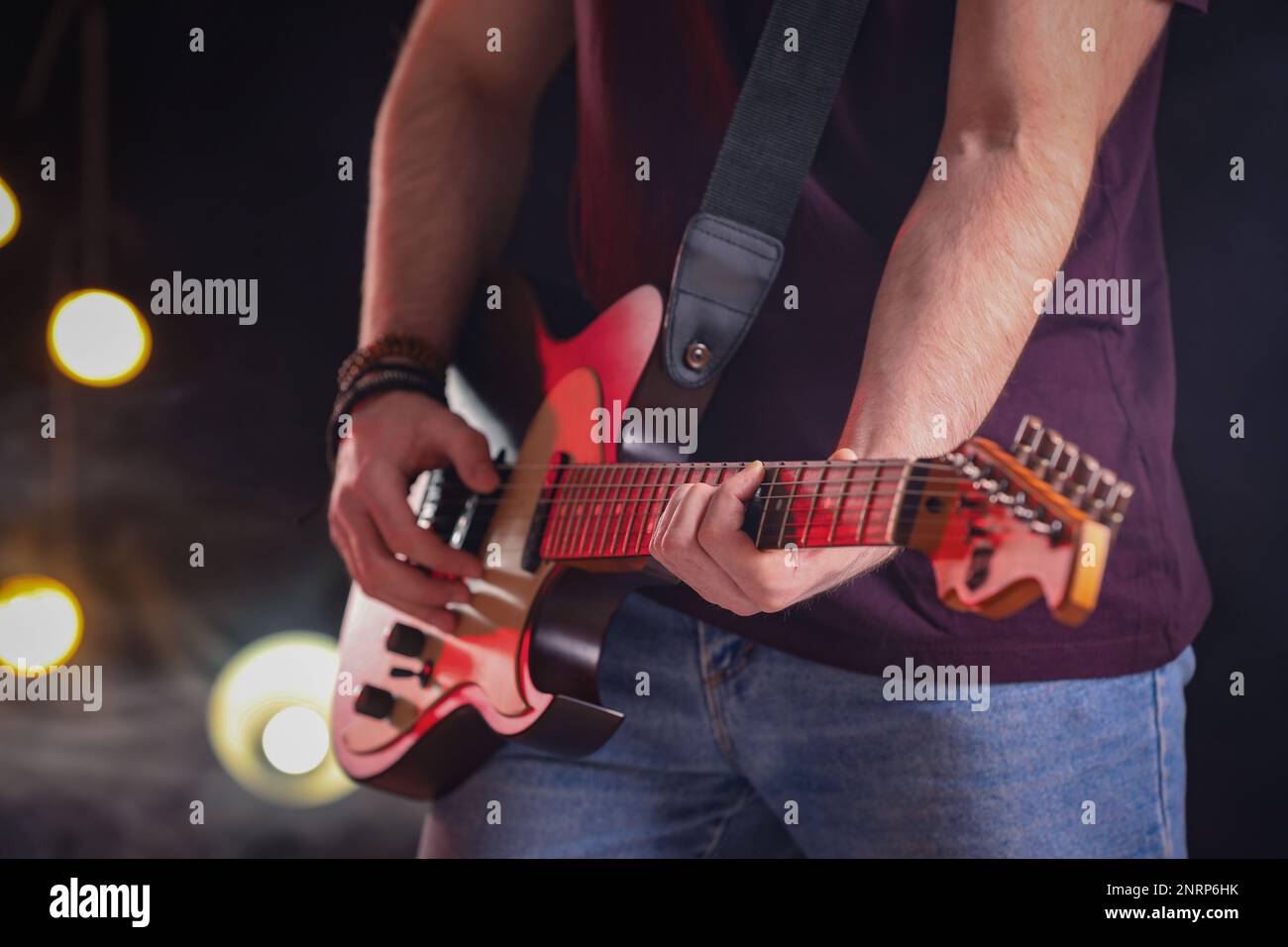 Male fingers playing guitar chords hi-res stock photography and images ...
