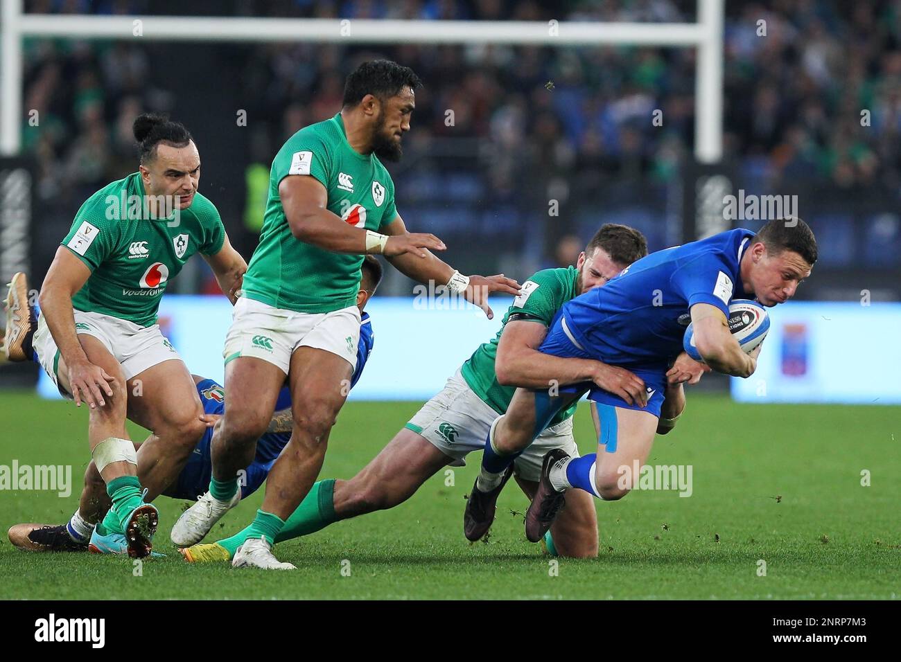 Mccloskey aki hi-res stock photography and images - Alamy