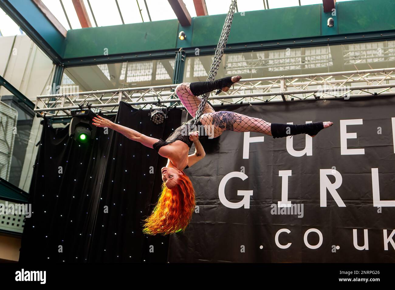 Aerial chains hi-res stock photography and images - Alamy