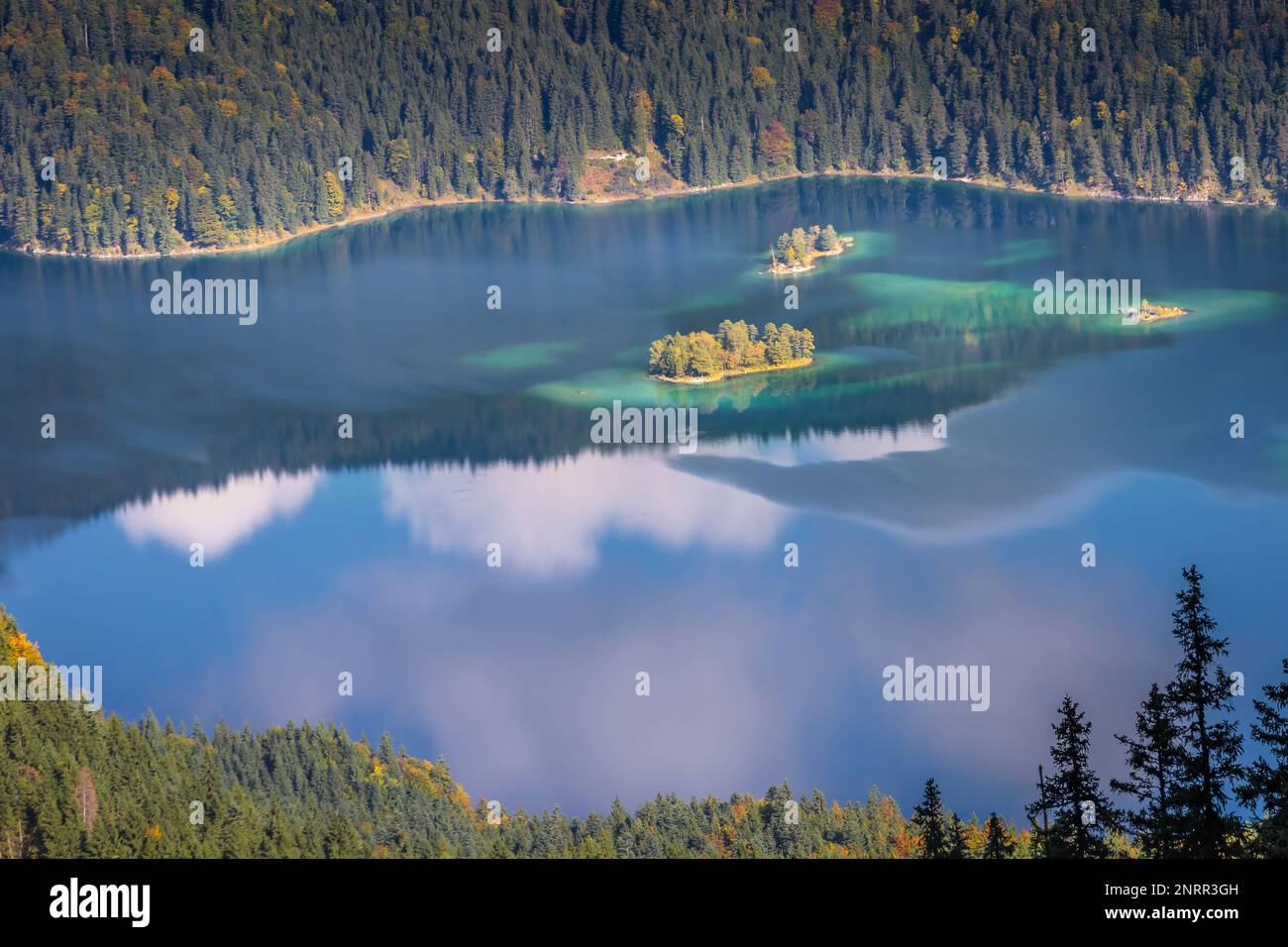 Eibsee lake from above Zugspitze at dramatic autumn landscape, Garmisch ...