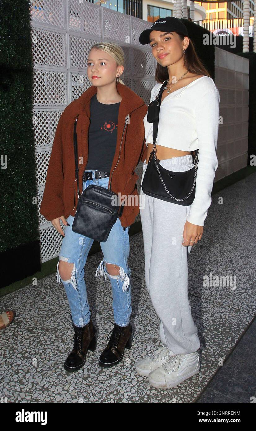 Photo by: zz/STRF/STAR MAX/IPx 2019 10/18/19 Haley Sullivan and Hana ...