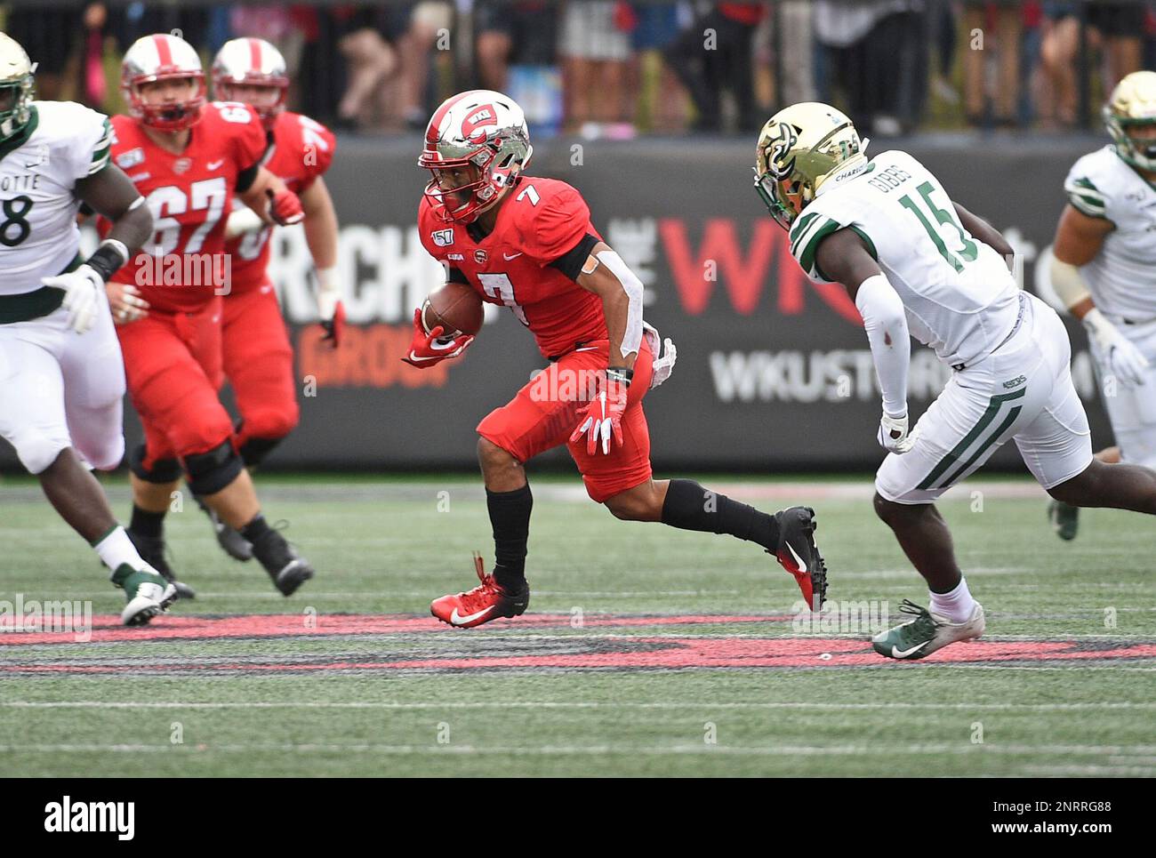BOWLING GREEN, KY - OCTOBER 19: Western Kentucky Hilltoppers wide ...