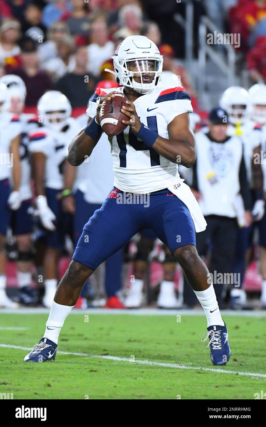 LOS ANGELES, CA - OCTOBER 19: Arizona Wildcats quarterback Khalil Tate ...