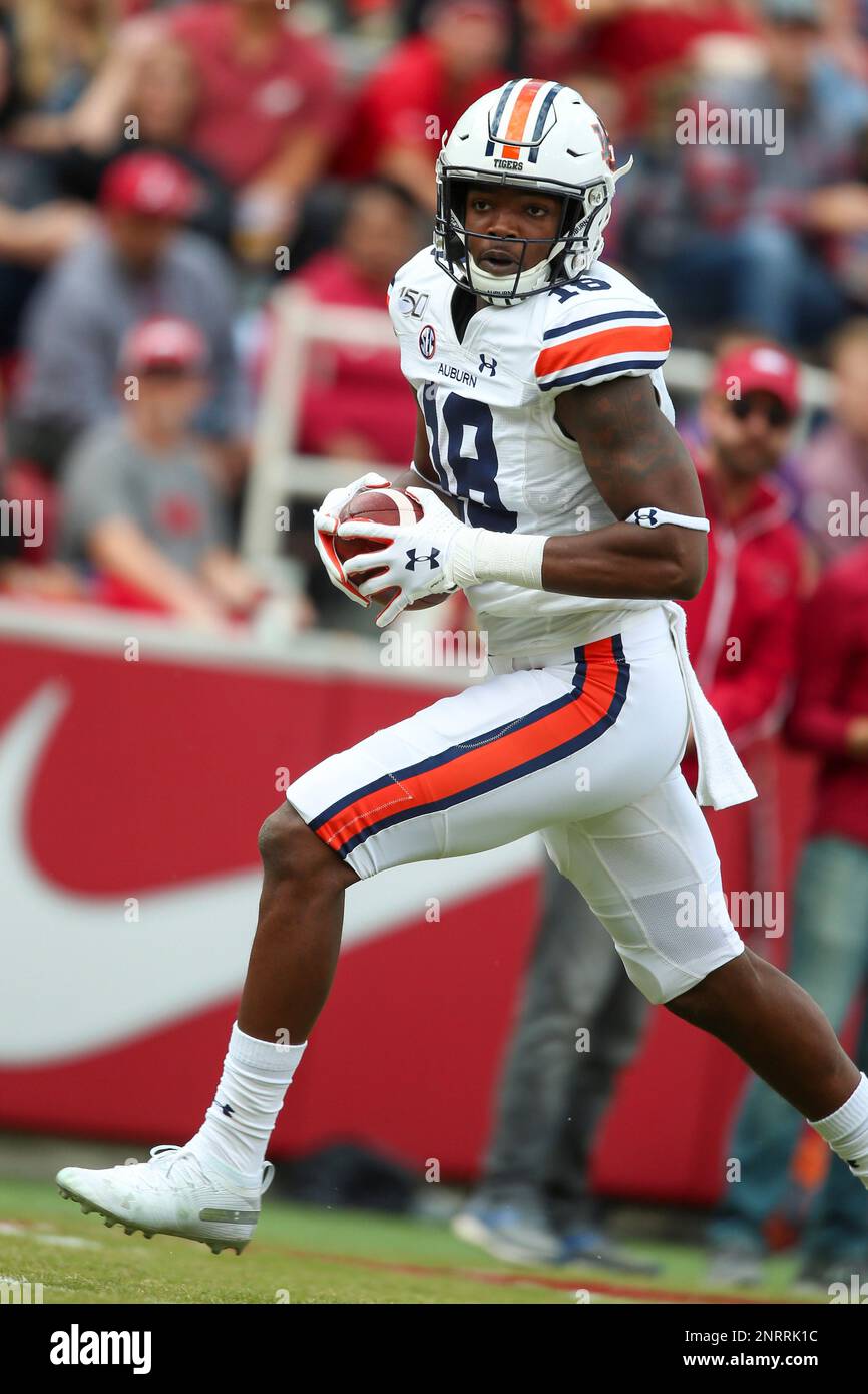 October 19, 2019: Seth Williams #18 Auburn receiver heads to the end ...