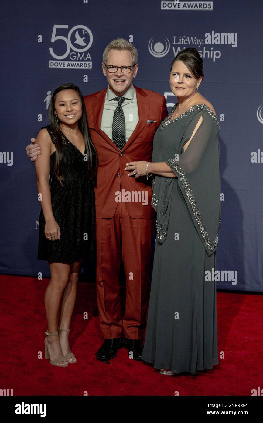 NASHVILLE, TN - OCTOBER 15: Steven Curtis Chapman with his wife Mary ...