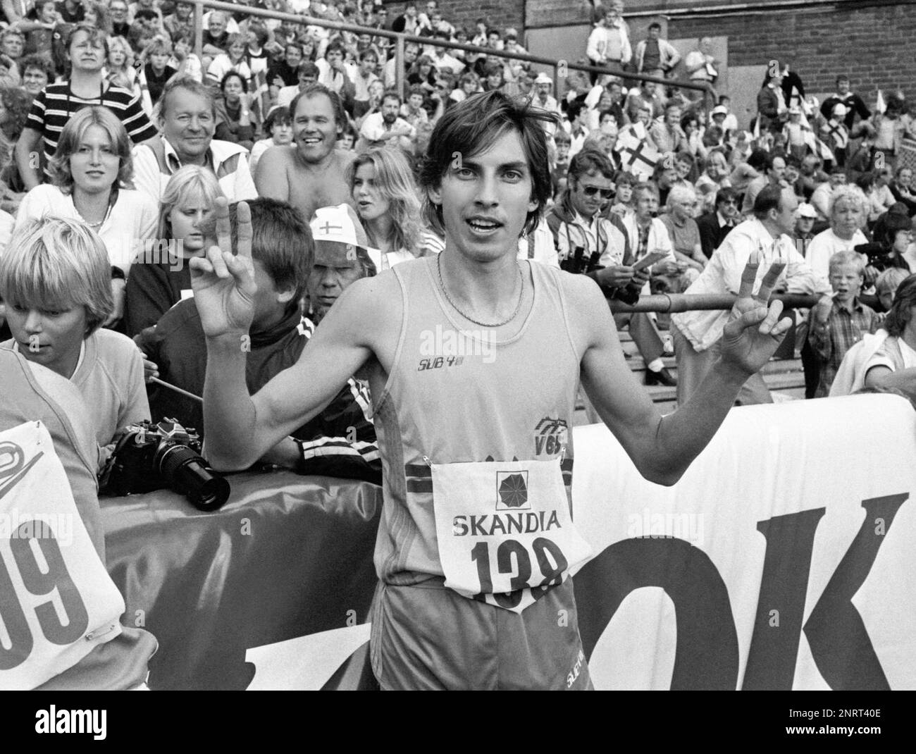 Field fight Black and White Stock Photos & Images - Alamy