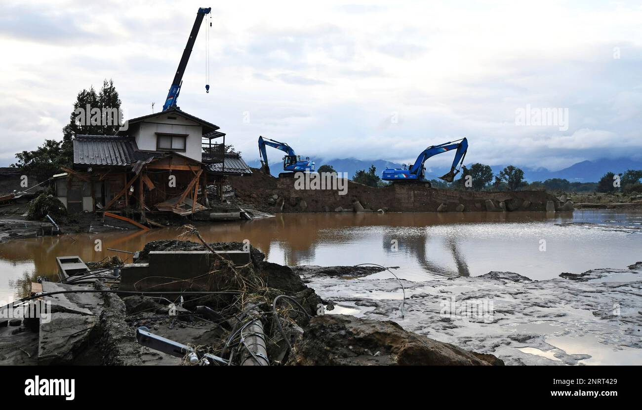 The restoration work has been continued at the levee where the Chikuma ...