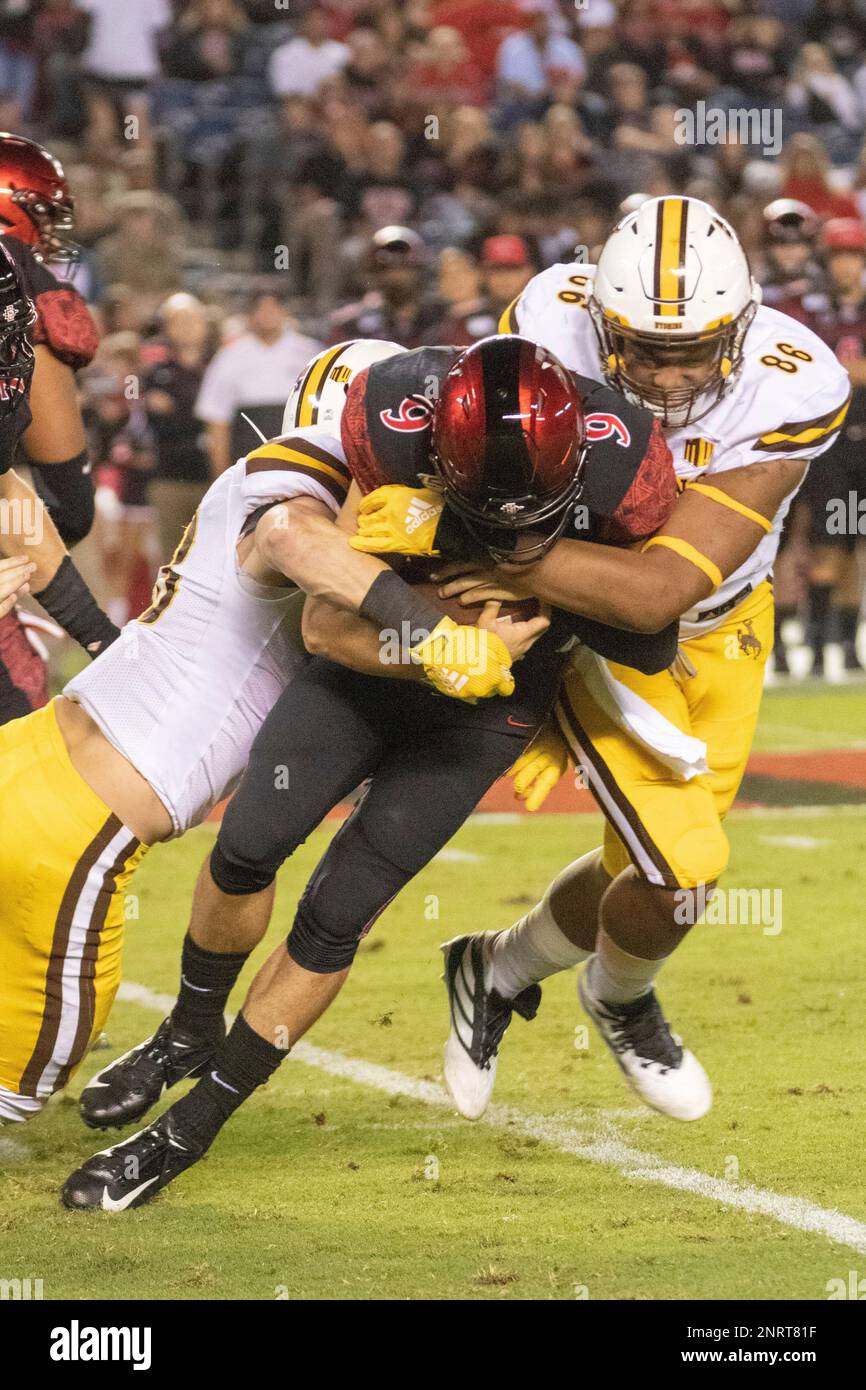 SAN DIEGO, CA - OCTOBER 12: San Diego State Aztecs quarterback Ryan ...