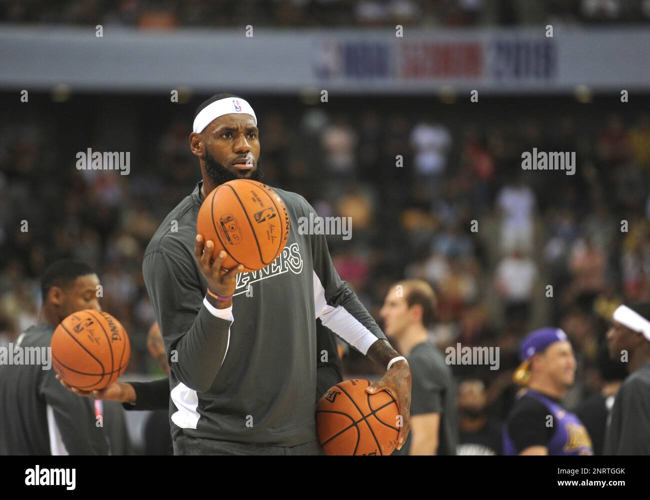 Los Angeles Lakers' LeBron James prepares for a match against Brooklyn ...