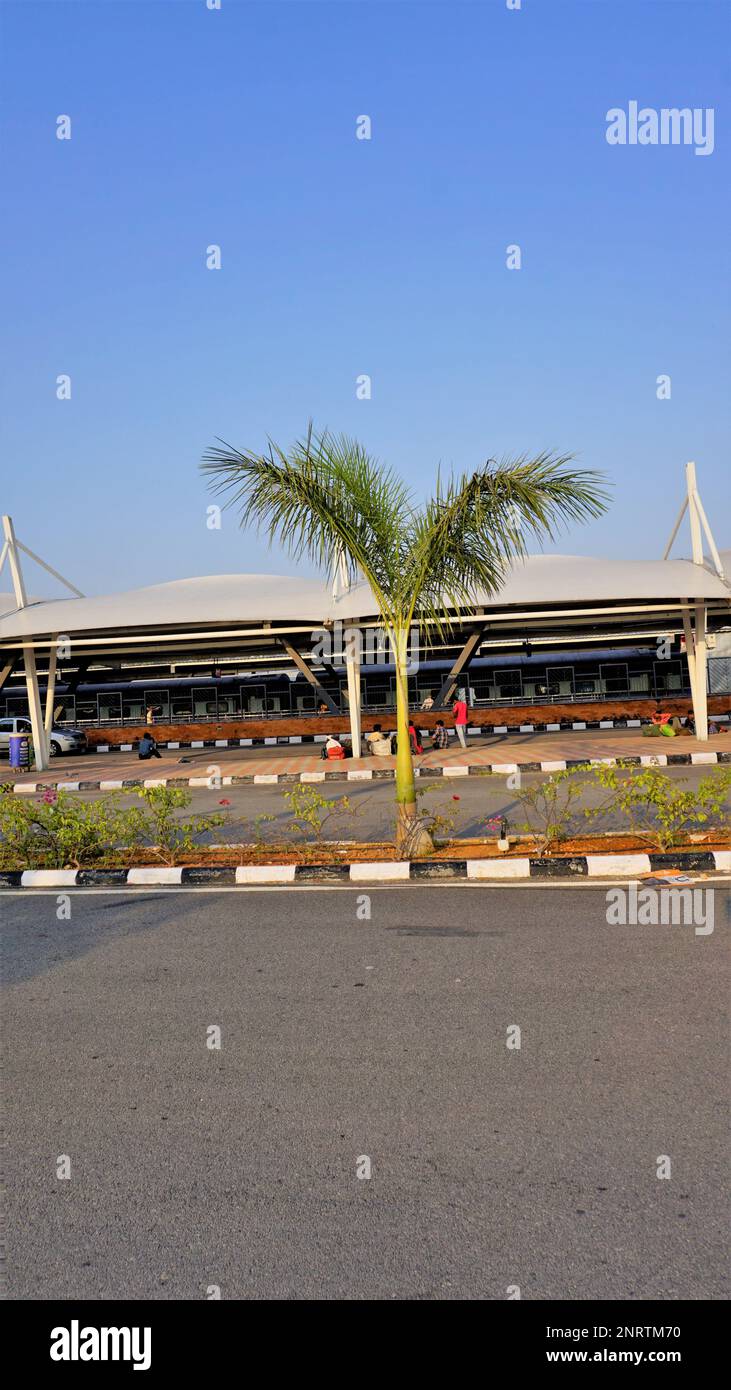 Sir m visvesvaraya terminal hi-res stock photography and images - Alamy