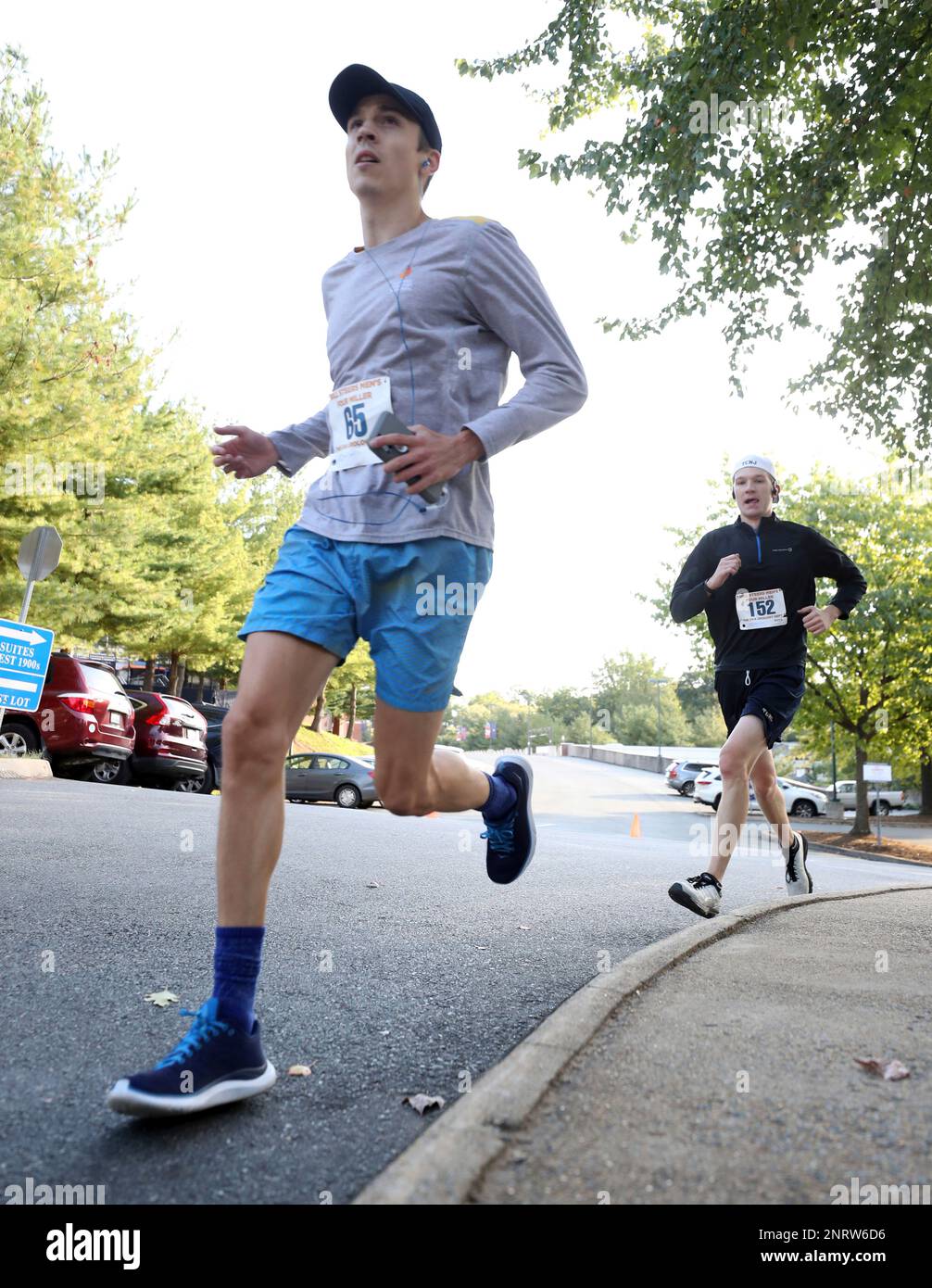 Runners make their way towards the finish line during the annual Bill ...