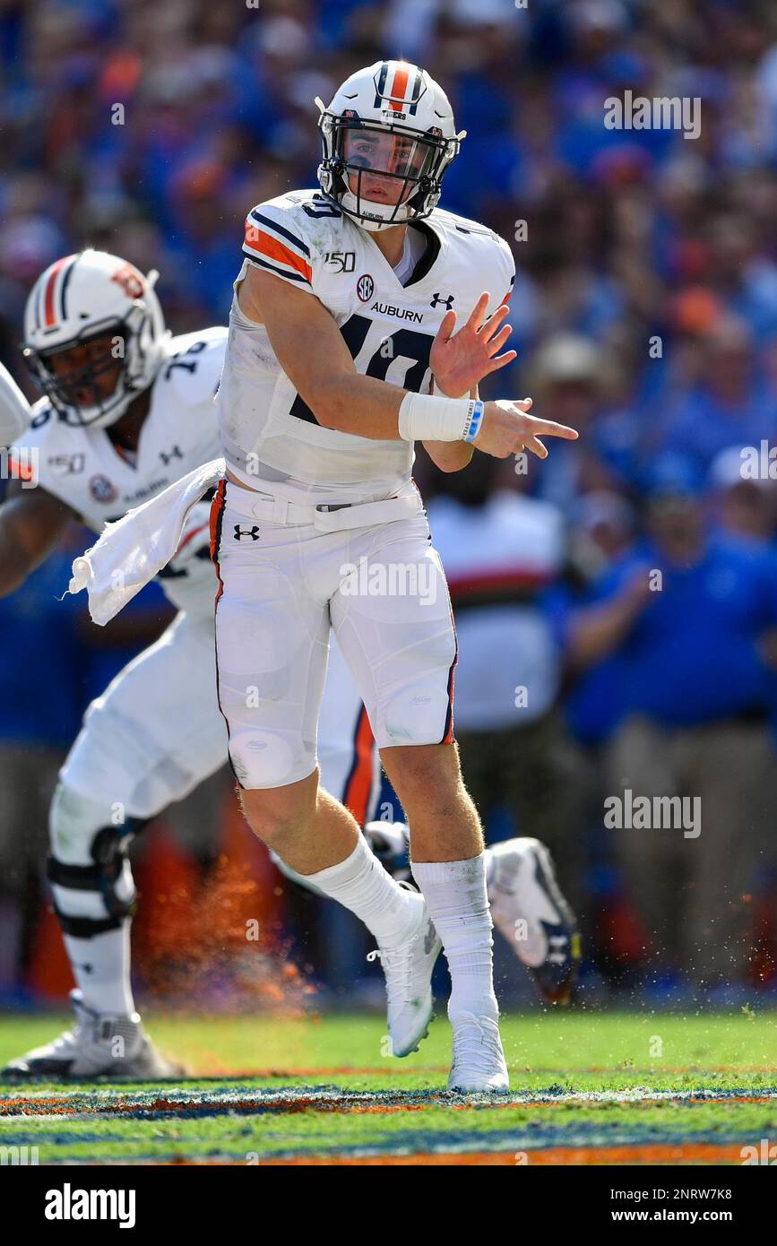 GAINESVILLE, FL - OCTOBER 05: Auburn quarterback Box Nix (10) watches ...