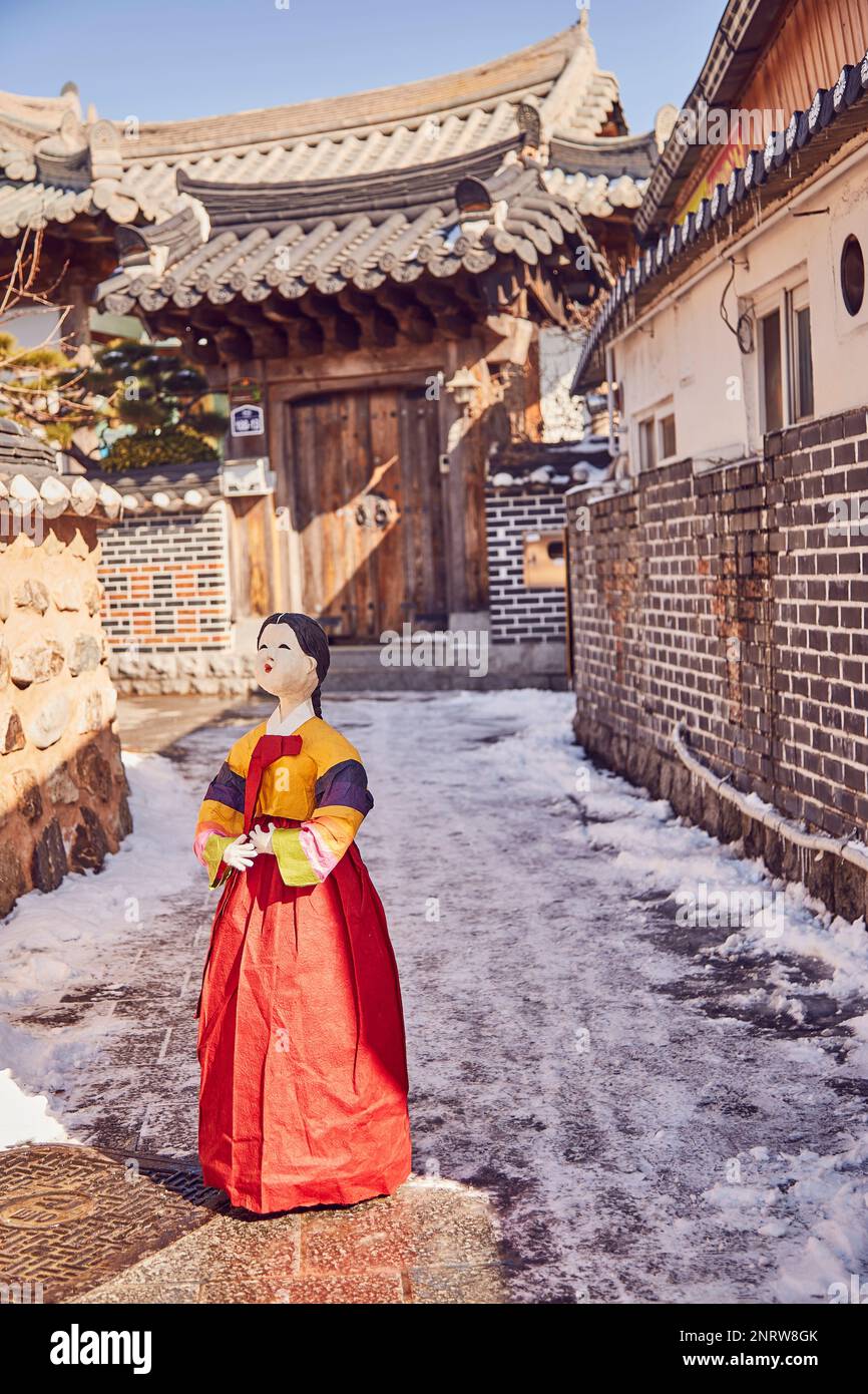 Hanji, traditional Korean paper, paper doll handmade from mulberry ...