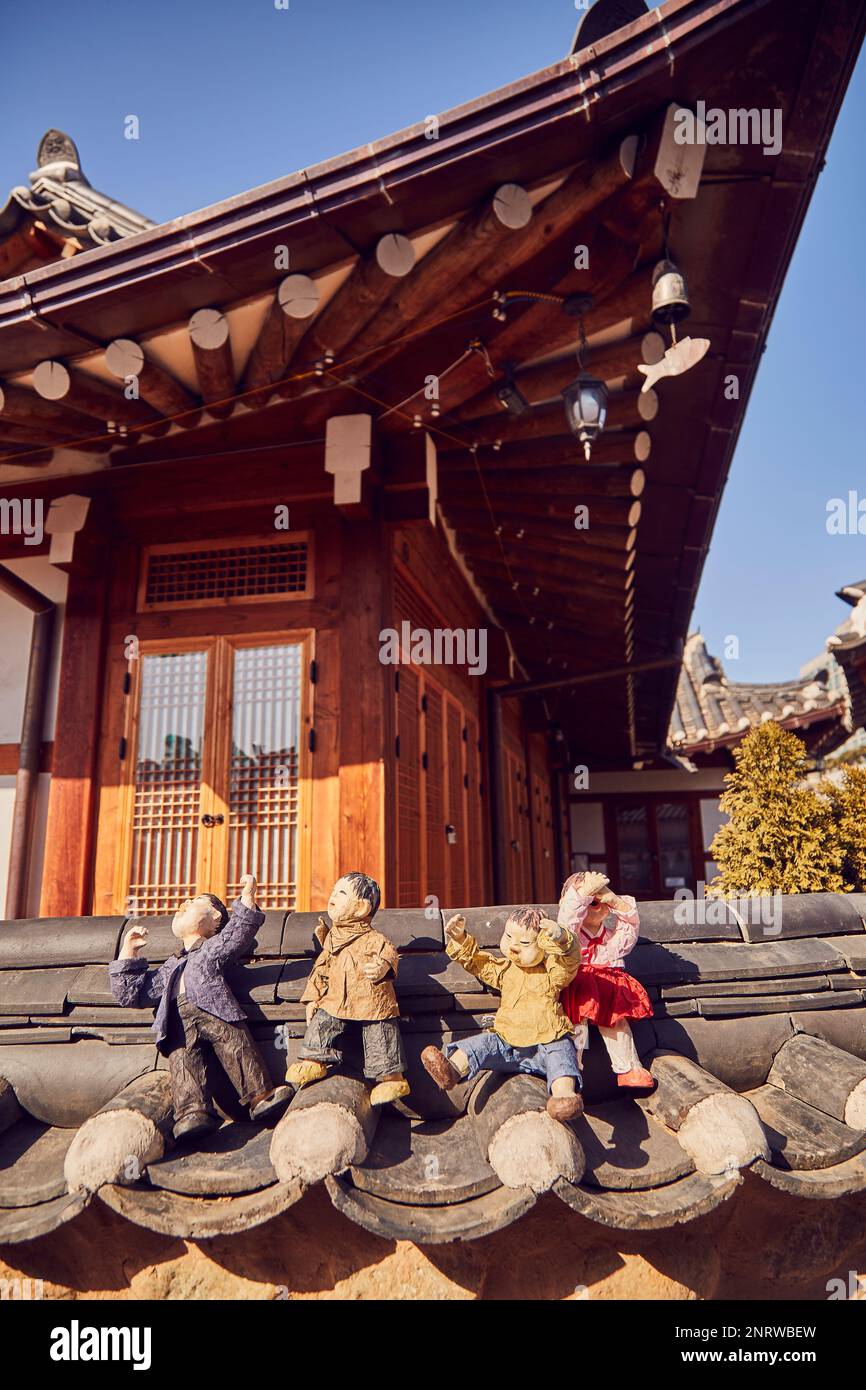 Hanji, traditional Korean paper, paper doll handmade from mulberry ...