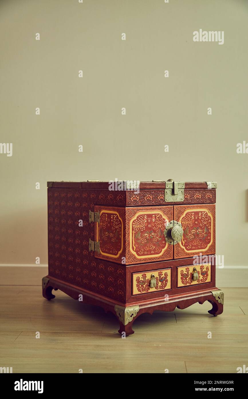 Hanji, traditional Korean paper, paper doll handmade from mulberry ...