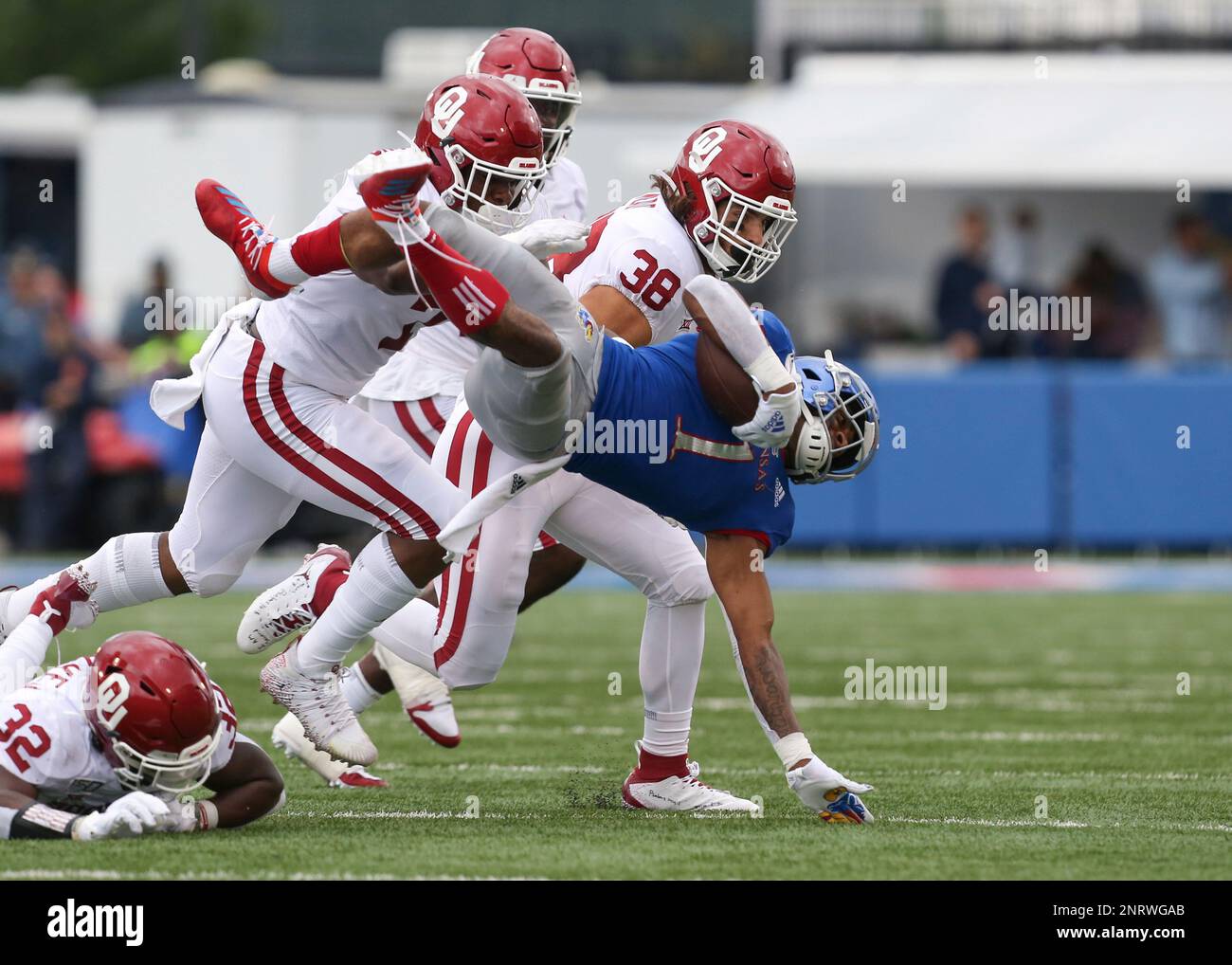 LAWRENCE, KS - OCTOBER 05: Kansas Jayhawks running back Pooka Williams ...