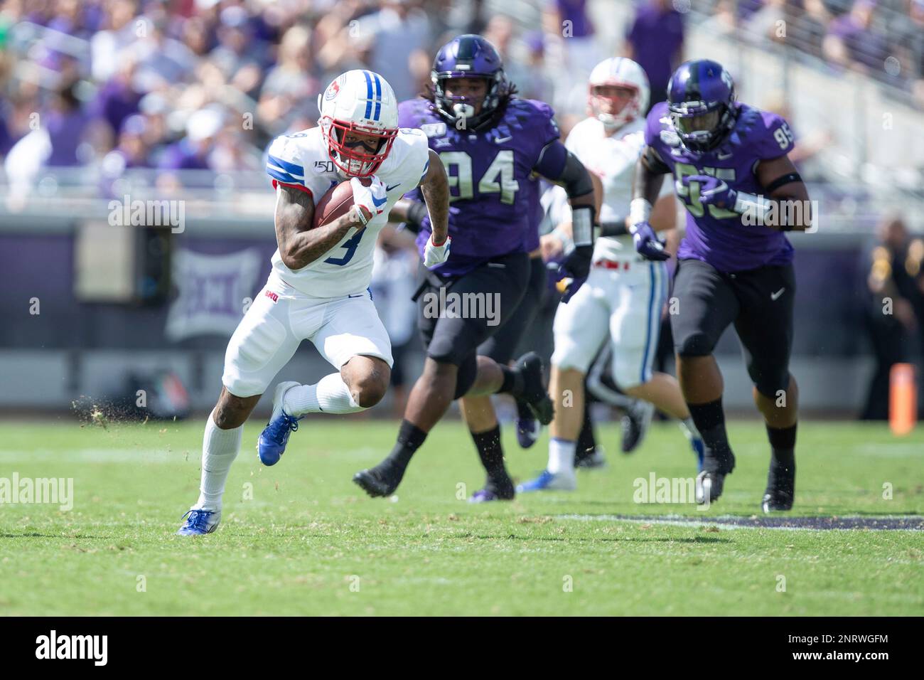 FORT WORTH, TX - SEPTEMBER 21: SMU Mustangs wide receiver Reggie ...