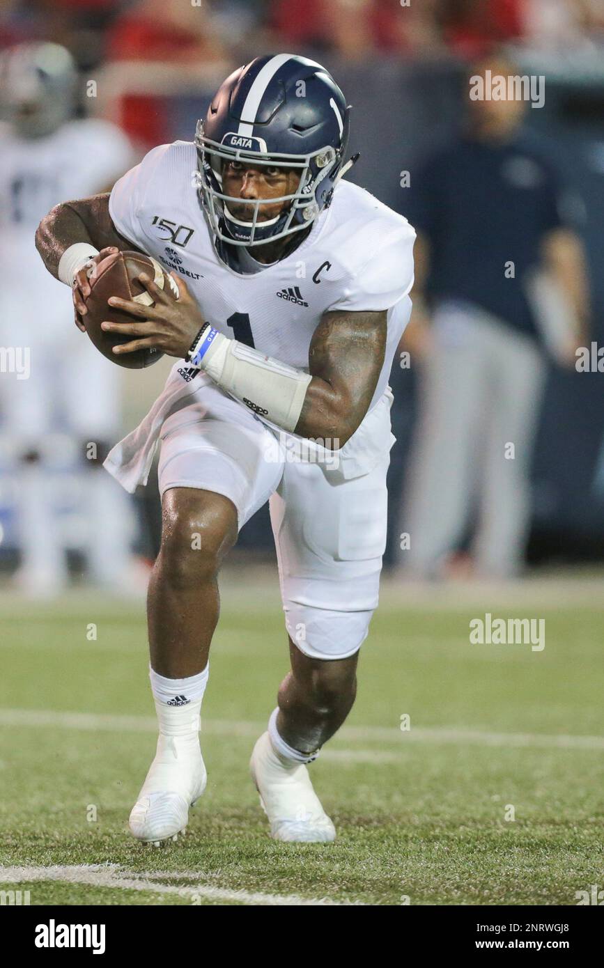 MOBILE, AL - OCTOBER 03: Georgia Southern Eagles quarterback Shai Werts ...