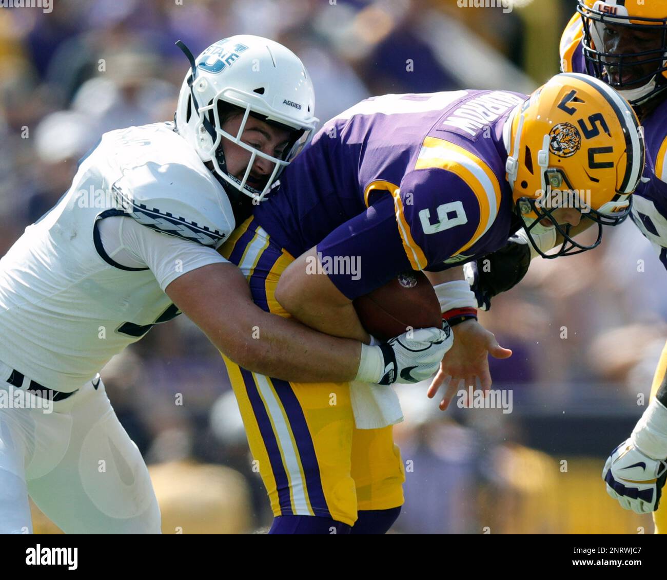 BATON ROUGE, LA - OCTOBER 05: LSU Tigers quarterback Joe Burrow (9) is ...