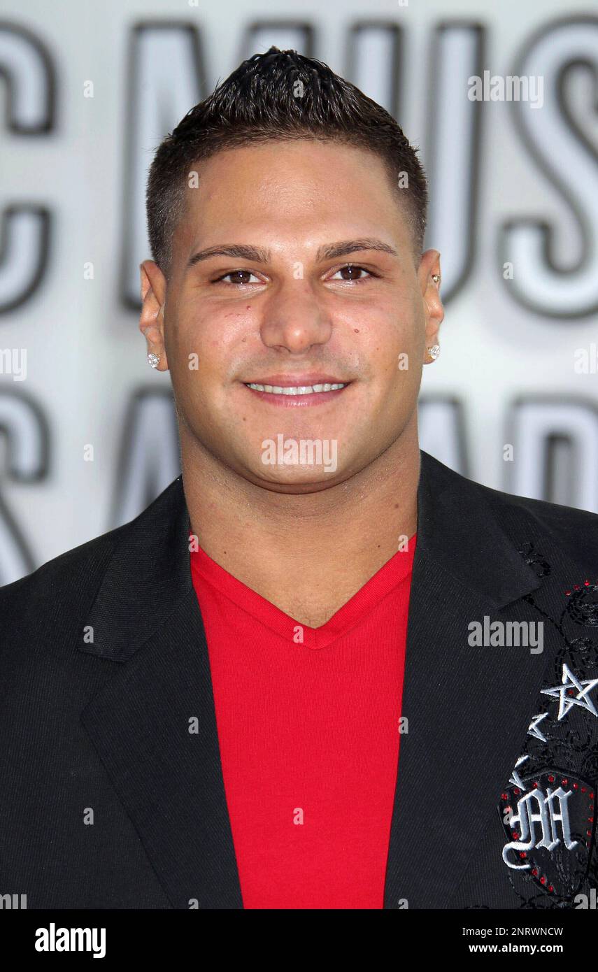 Photo by: RE/Westcom/STAR MAX/IPx 2019 10/4/19 Ronnie Ortiz-Magro ...