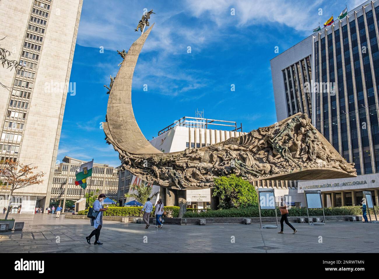 `Monument to the race´ by Rodrigo Arenas Betancur, in the ...