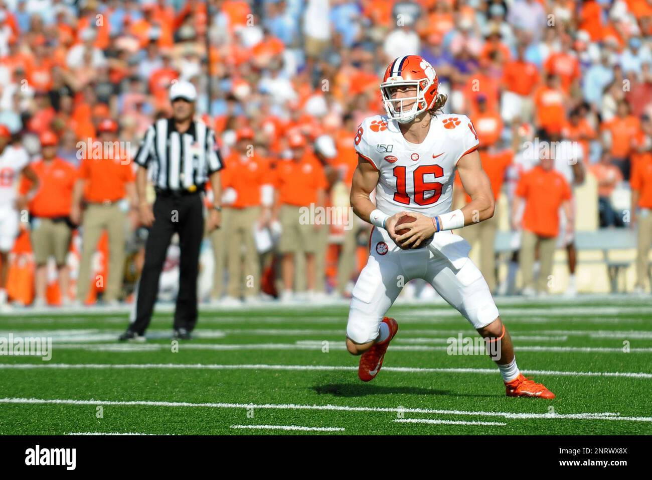 CHAPEL HILL, NC - SEPTEMBER 28: Clemson Tigers quarterback Trevor ...