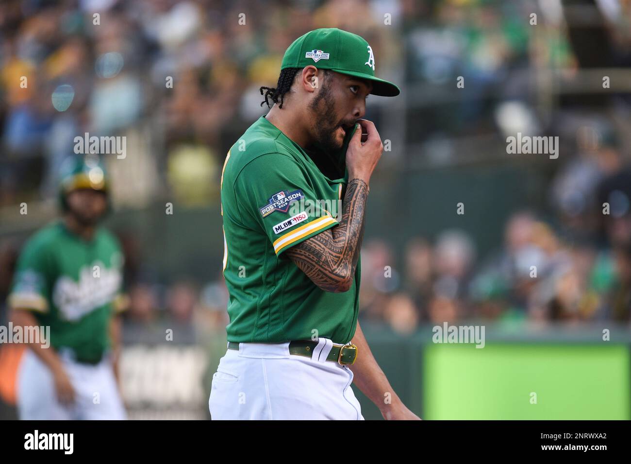 OAKLAND, CA - OCTOBER 02: Oakland Athletics starting pitcher Sean ...